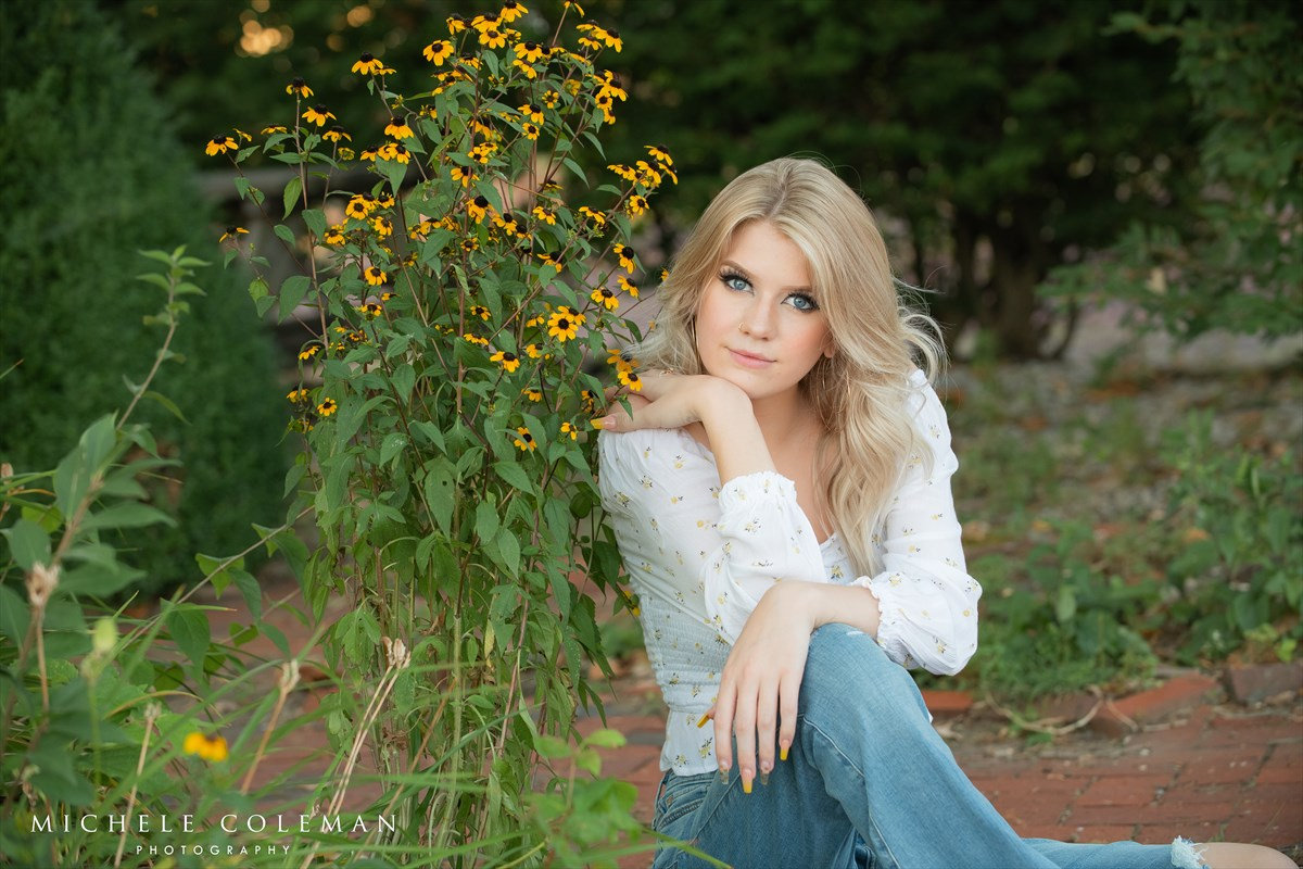 Senior Portrait Session with Lacey - Michele Coleman Photography