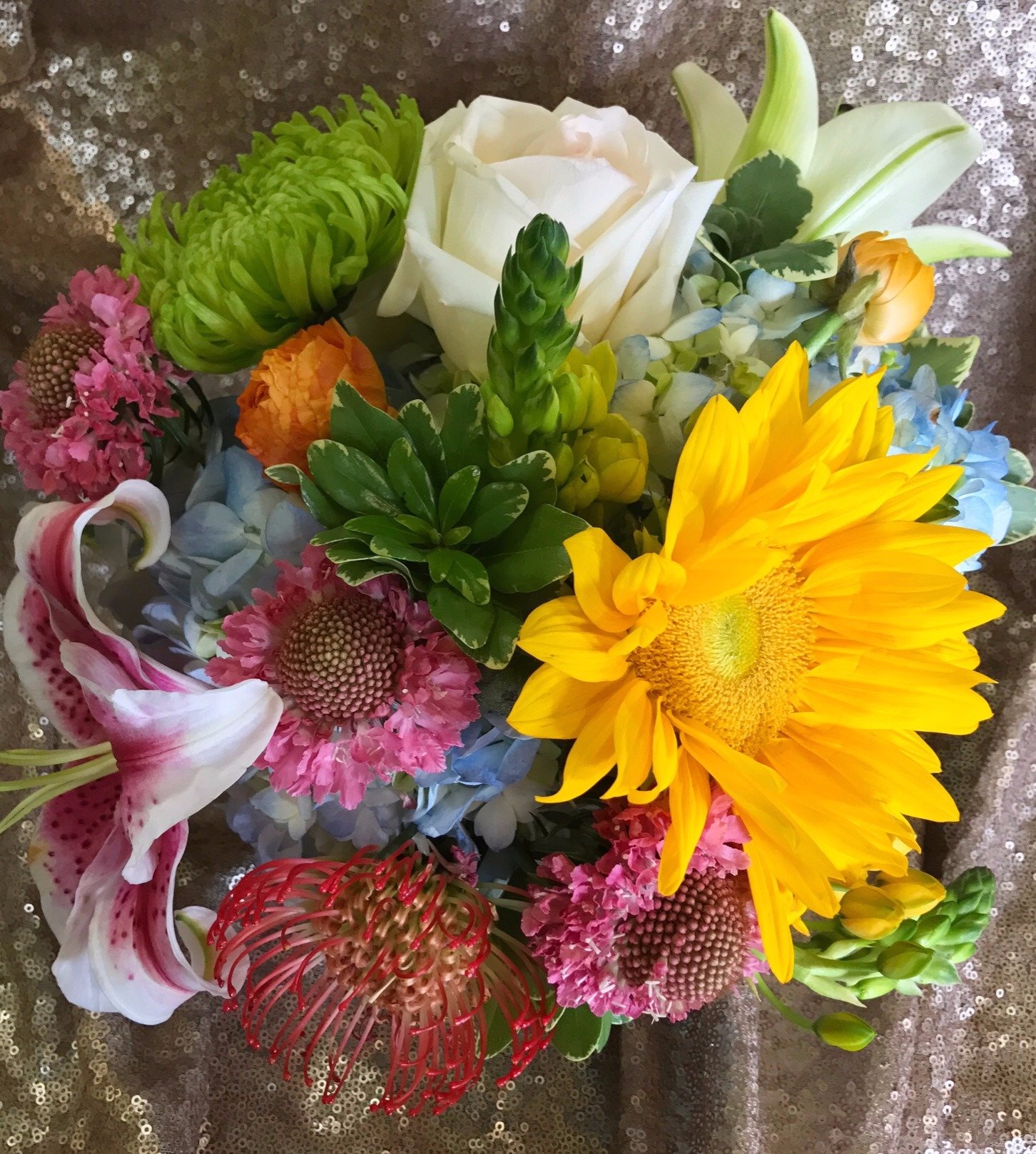 flower arrangements for delivery - NOLA FLORA