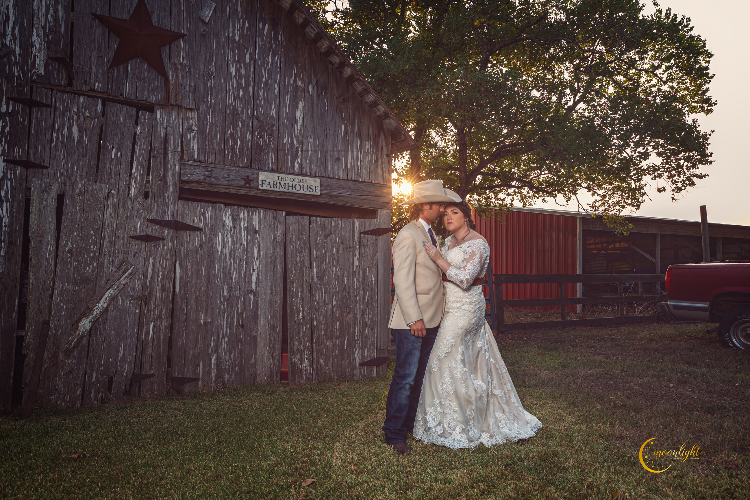 Shiner Texas Wedding - Moonlight Elegant Photography