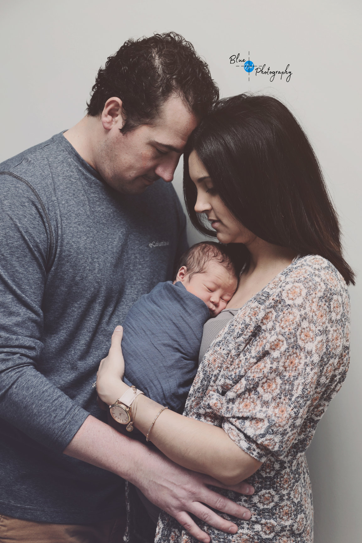 Sneak peek of The Saurs Family Newborn Portraits! - Blue Dot Photography