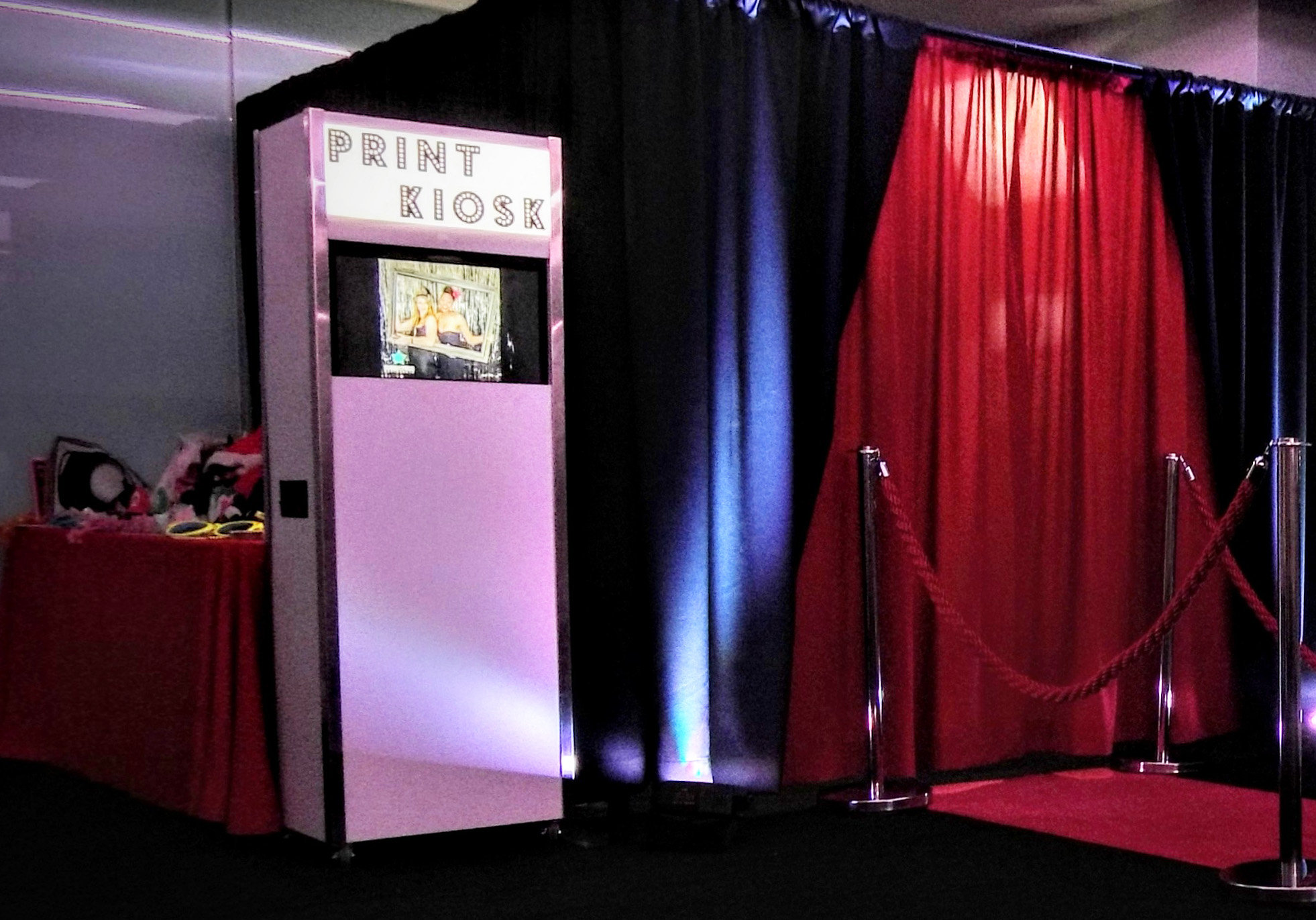 CUBE PACKAGE UPGRADE OPTIONS - Signature Photo Booth Rentals Cincinnati ...