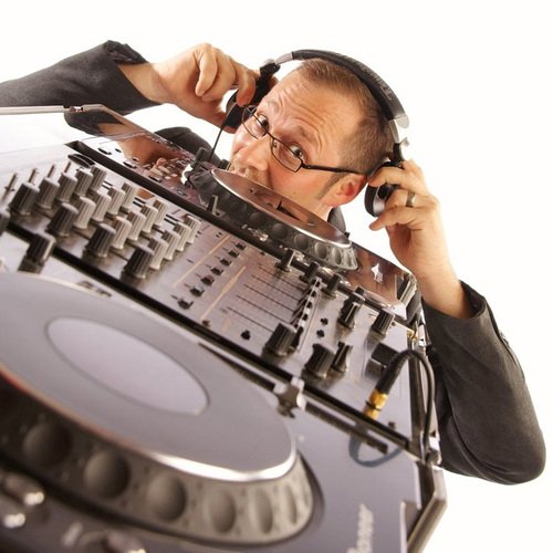 Metropolitan Disc Jockey DJ Steve Metz - Providing tunes at Huntsville ...