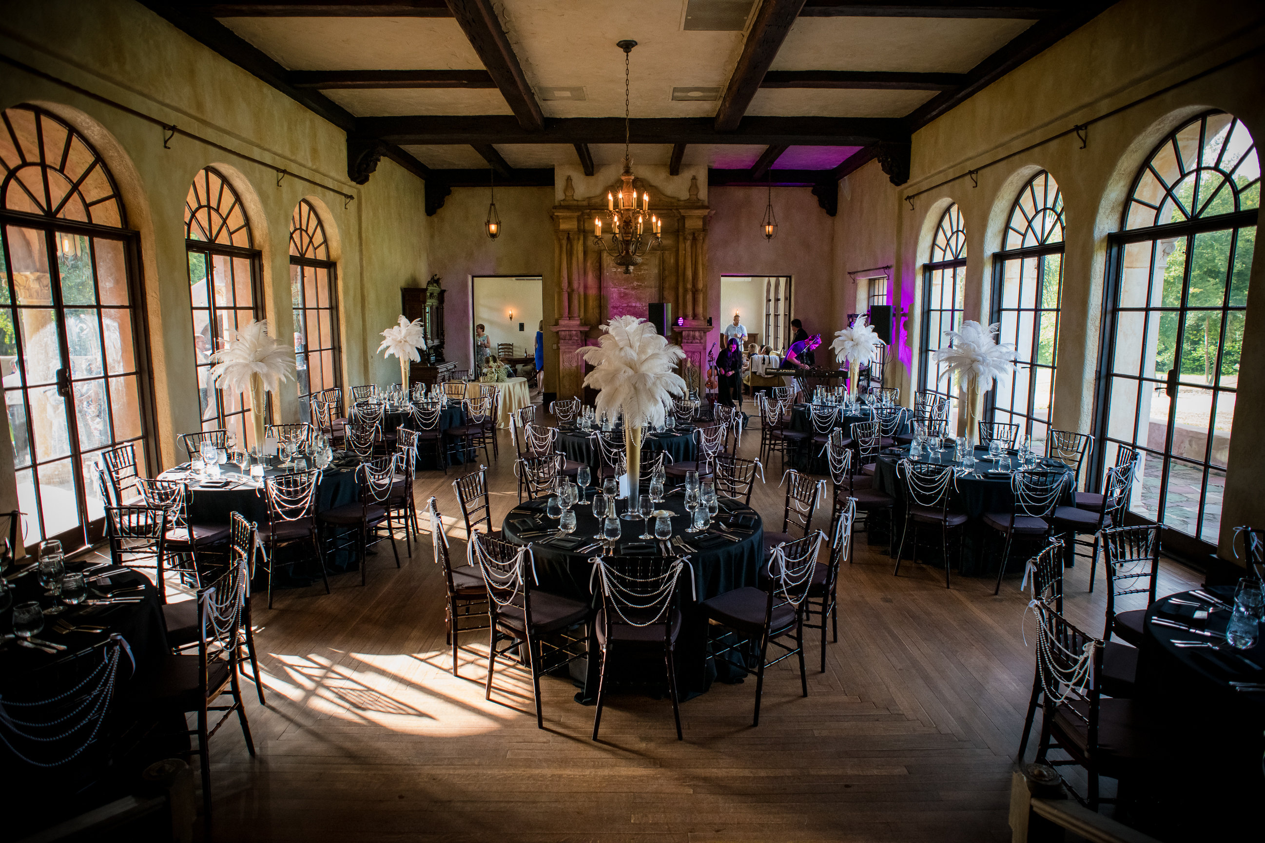 Gatsby Themed Wedding at The Howey Mansion