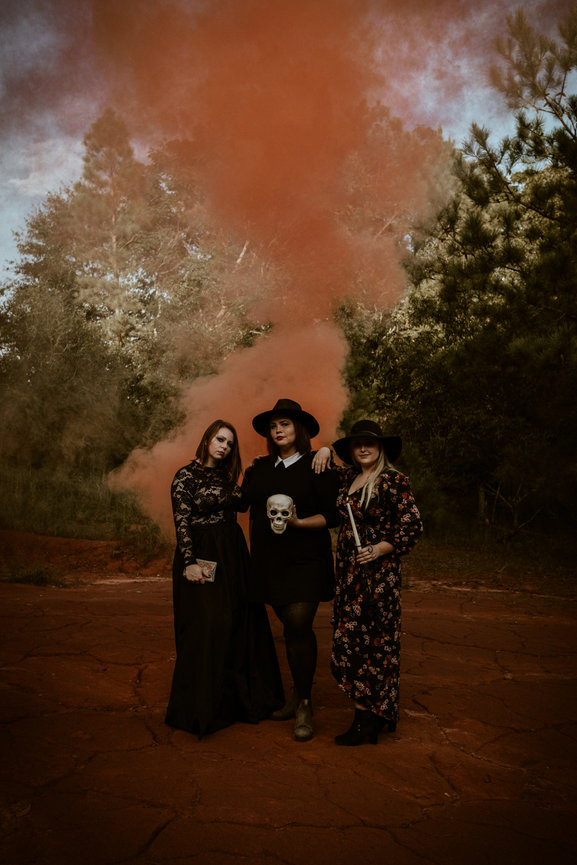 Witchy Friends - TaraLyn Photography