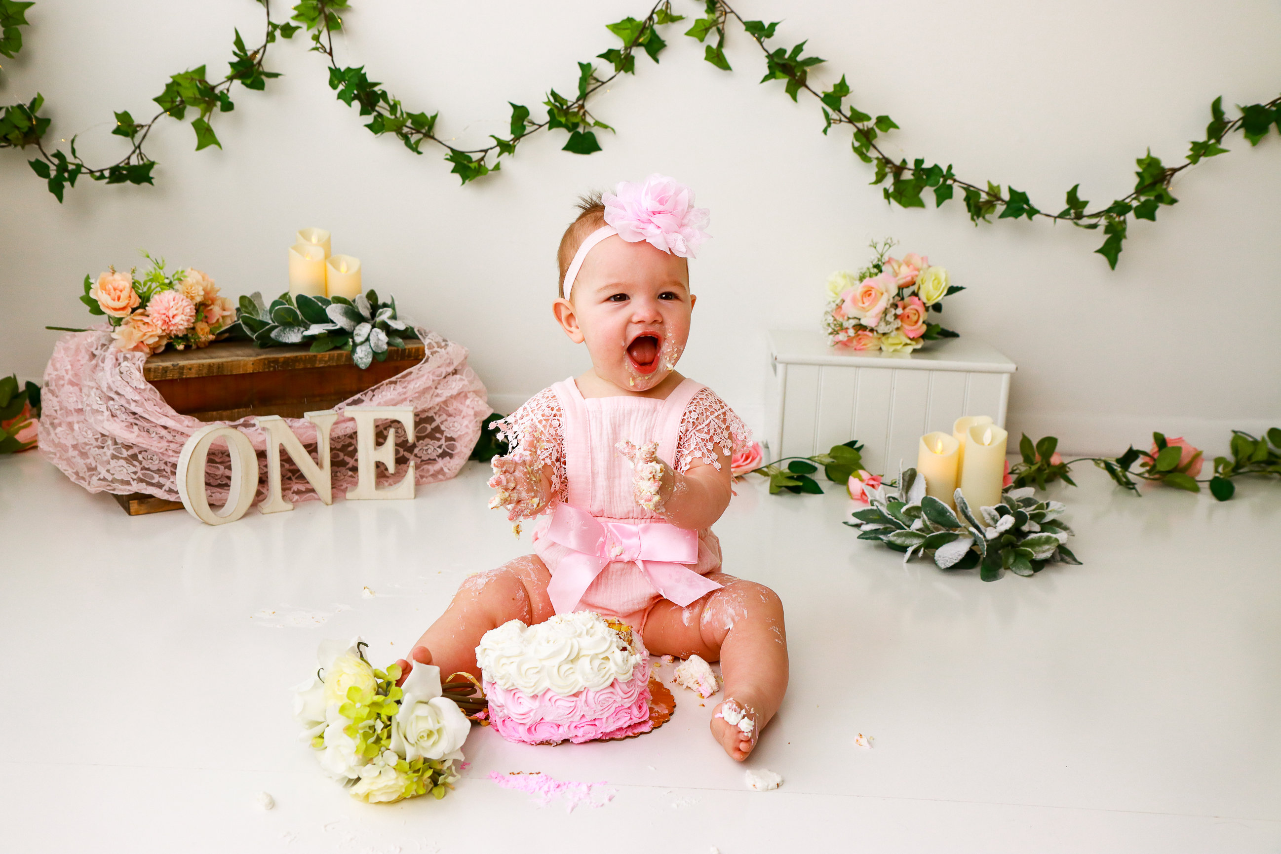 1st Birthday/Smash Cake - Photography by Angel