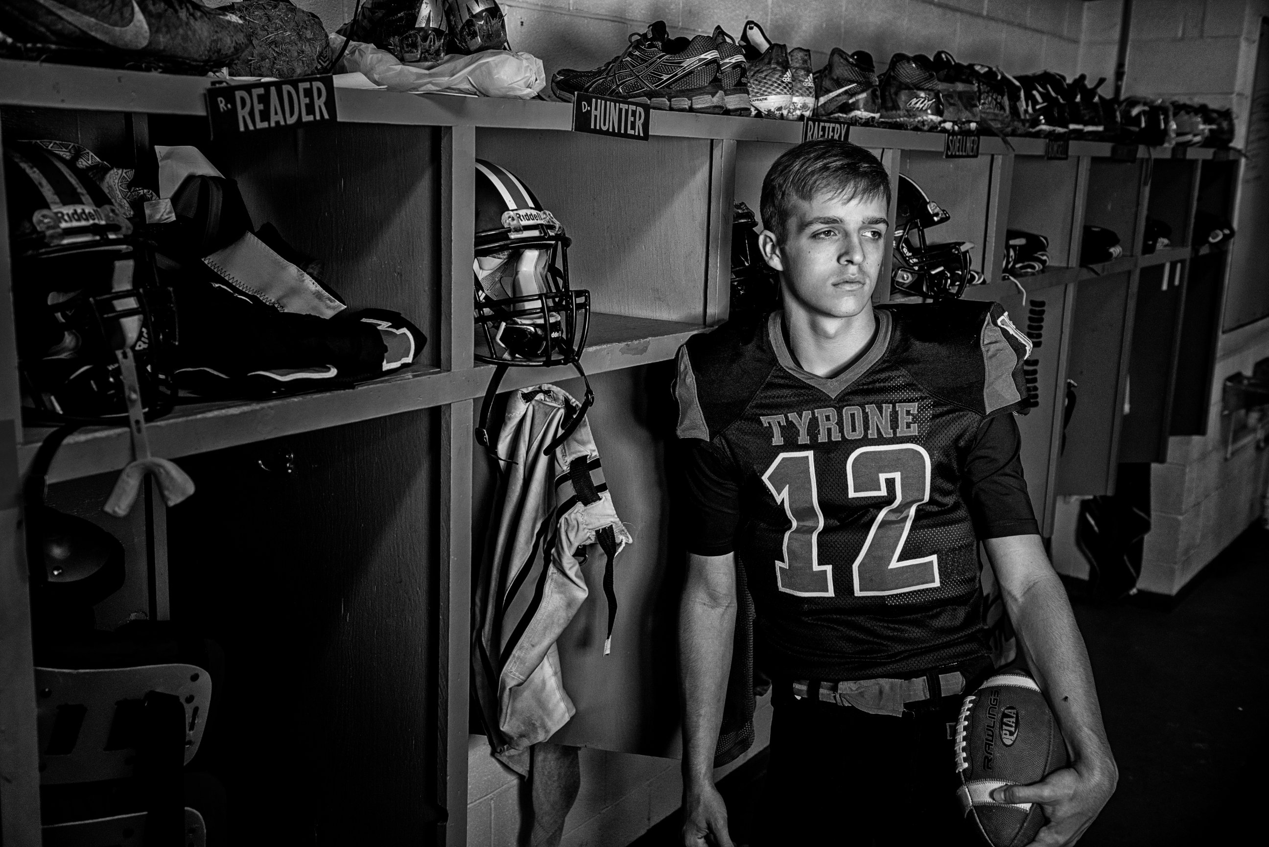 Senior Portrait Gallery - Manning Photography