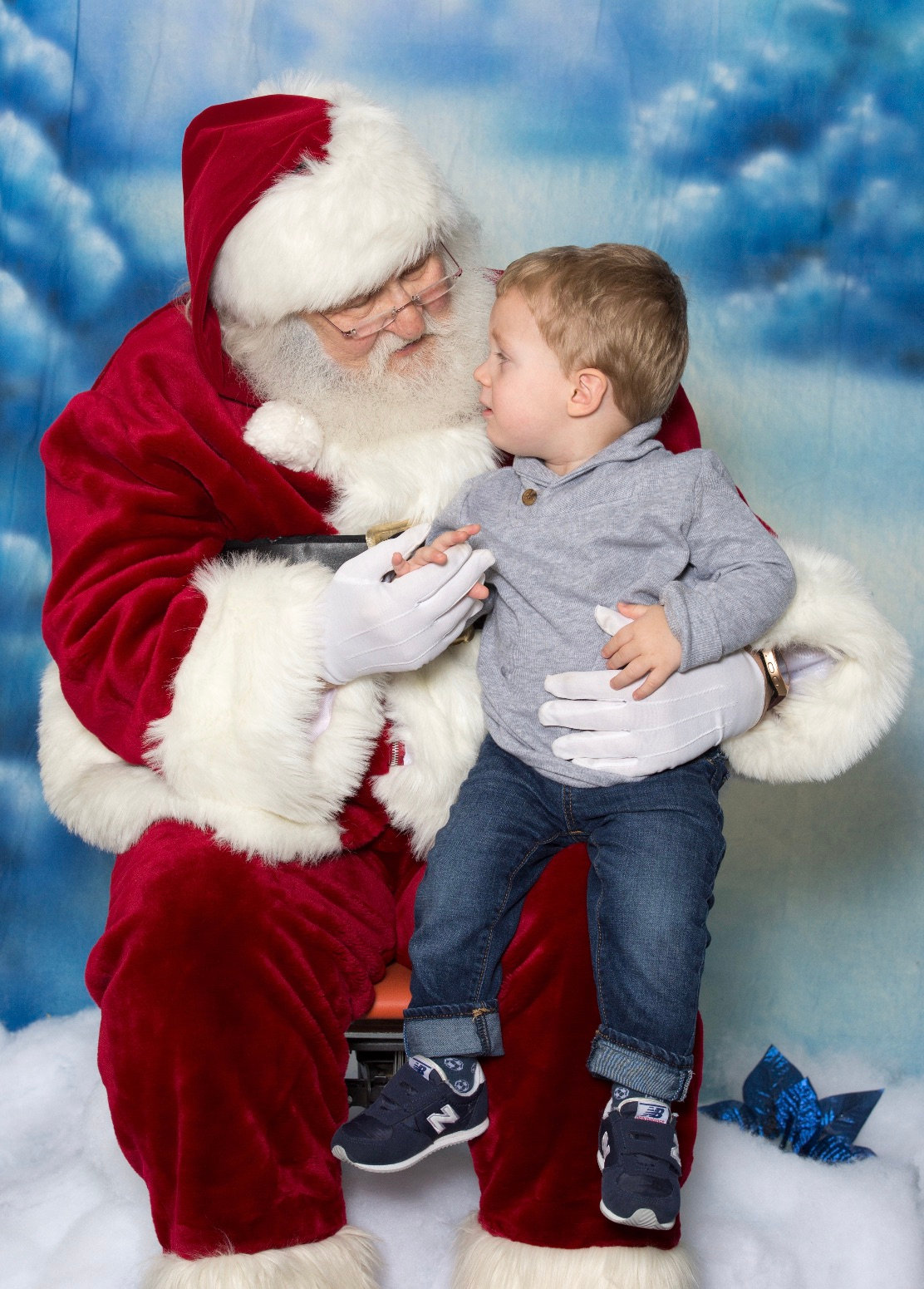 SAVING SANTA - Photography by Misty