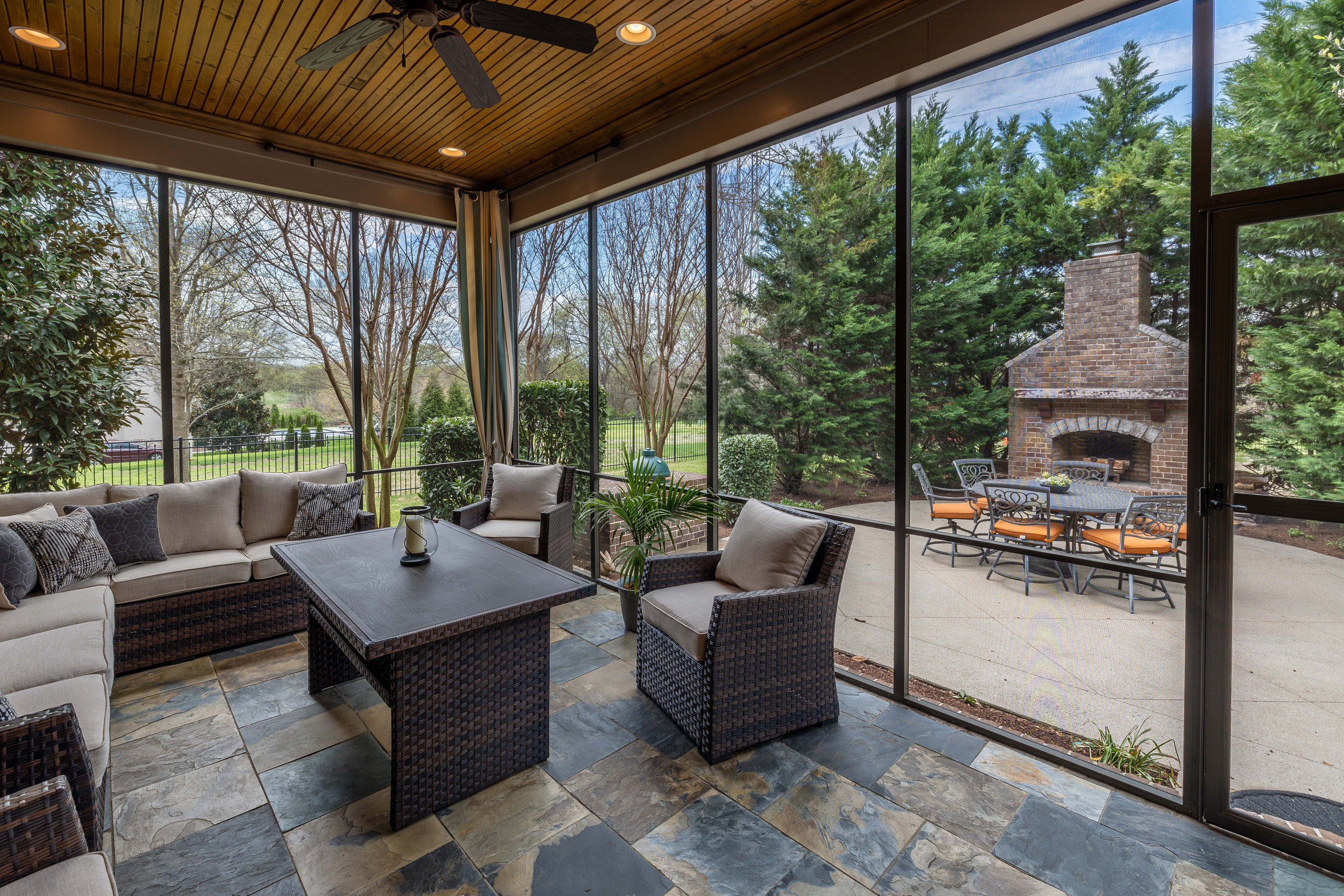 3D MATTERPORT TOURS - Luxury Level Media