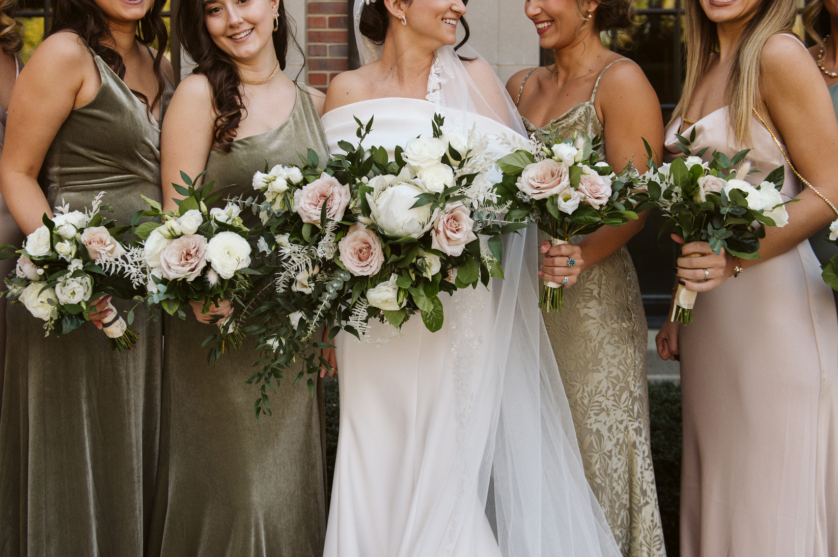 Home | Jen House Design - Elegant Floral Design in Plymouth MI