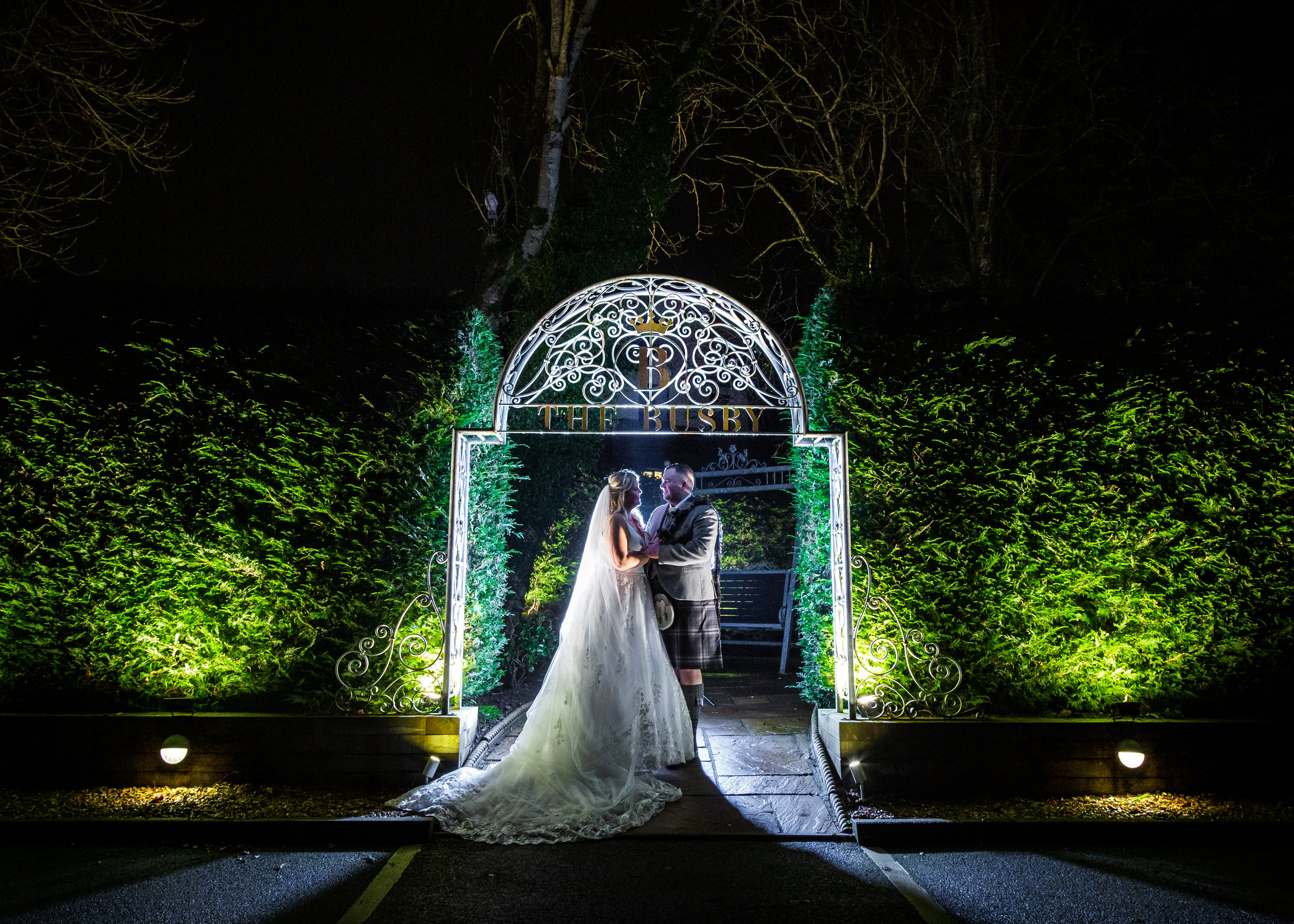 A Winter Wedding at The University of Glasgow and The Busby Hotel