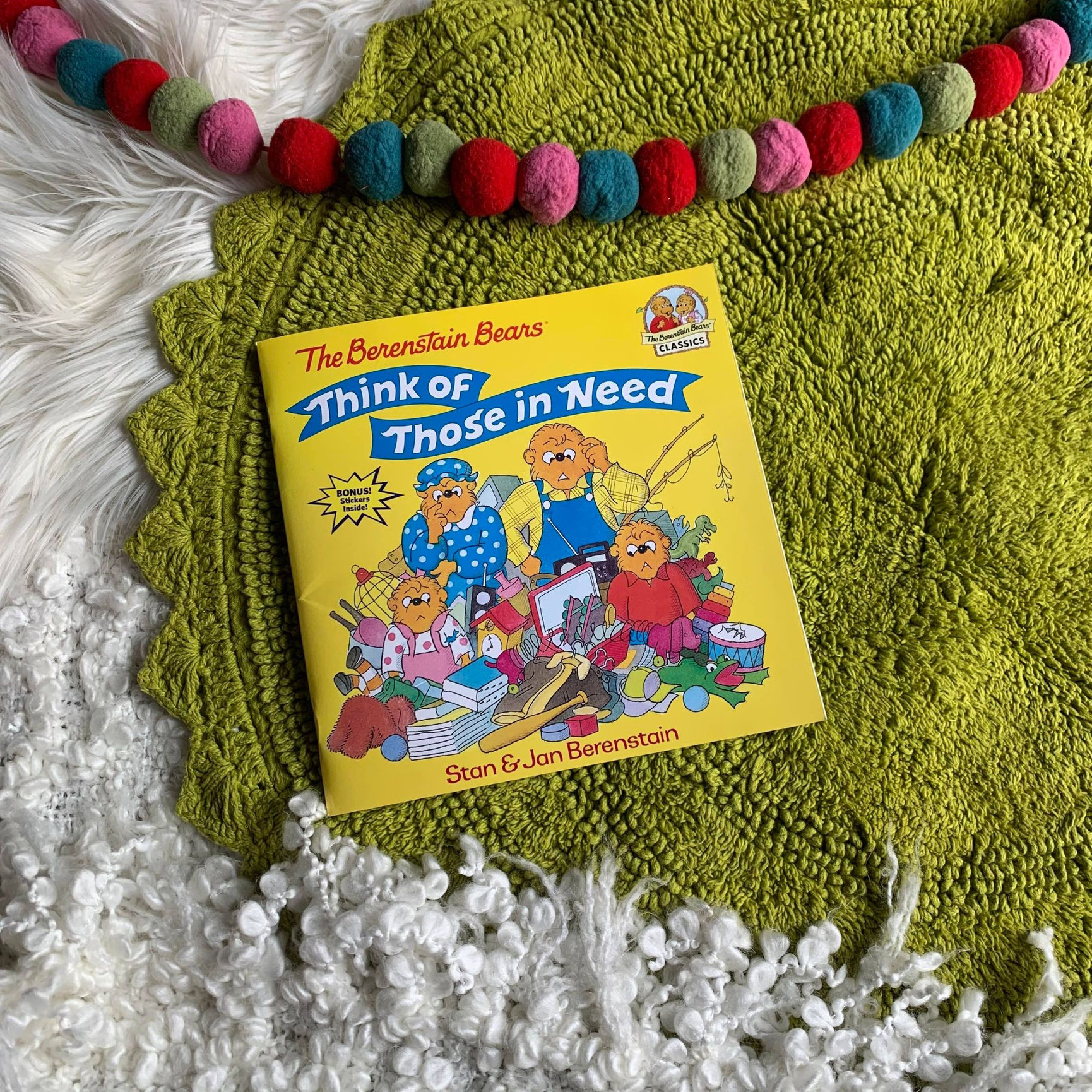 BOOK NOOK: The Berenstain Bears: Think of Those in Need - Be Like The ...