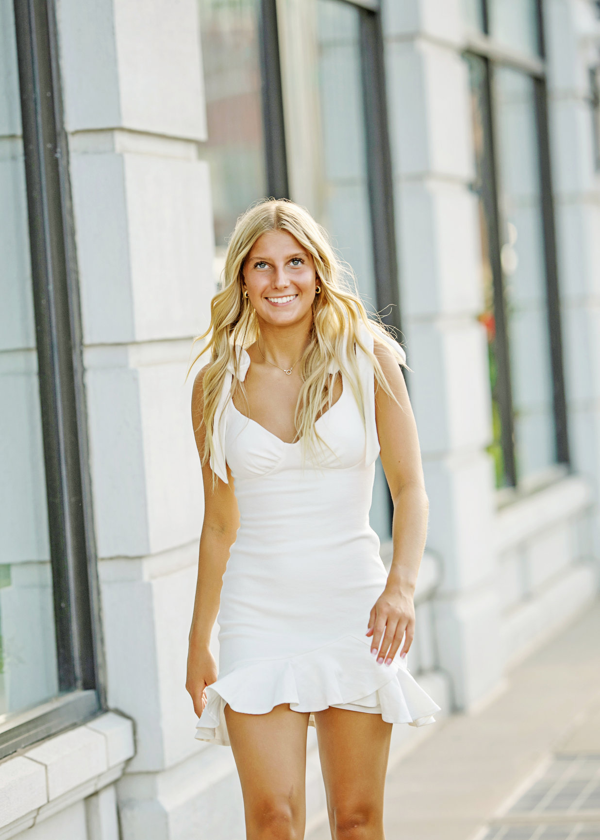 Paige's Gold Senior Portrait Session - Center Stage Seniors