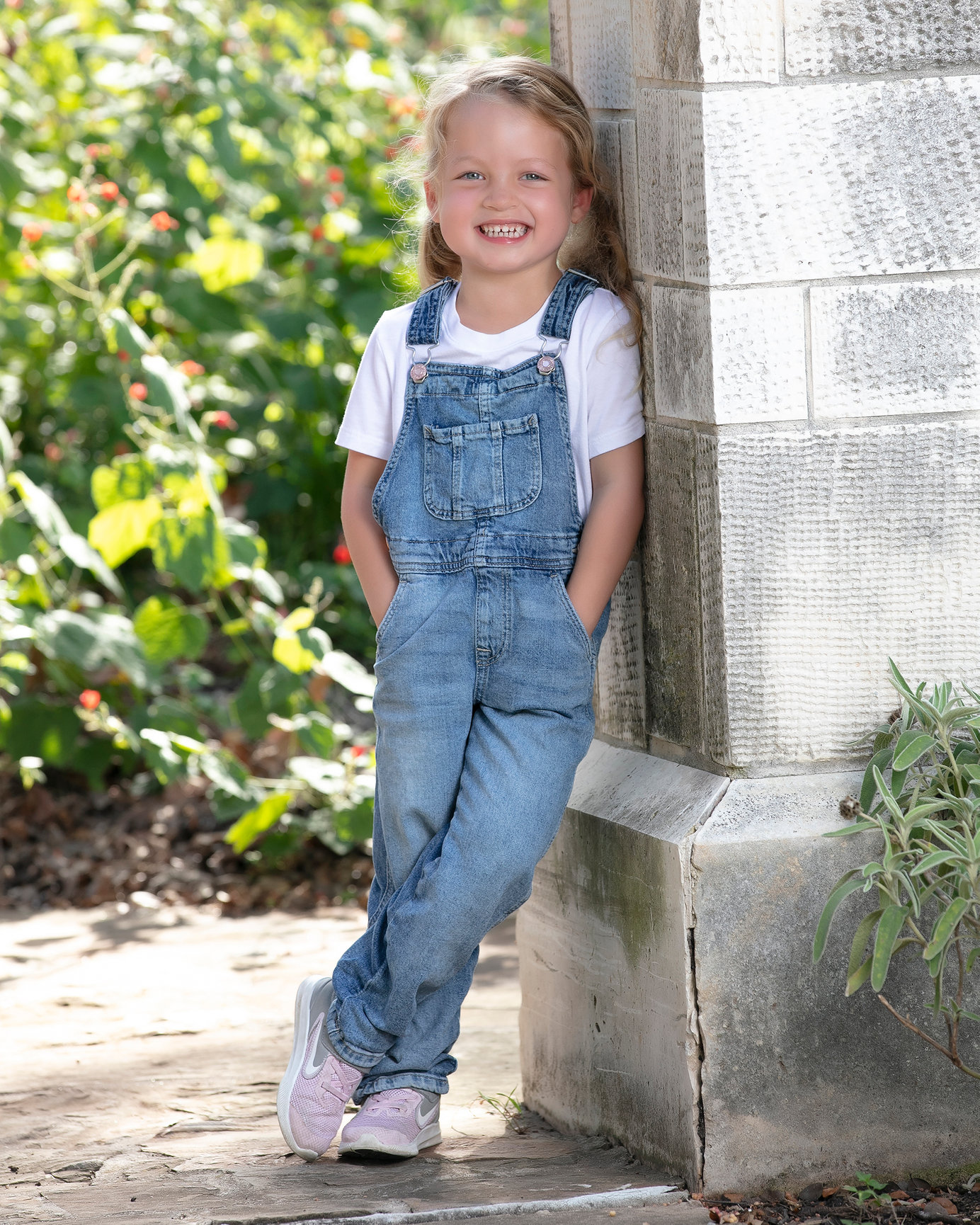 SCHOOL PORTRAITS - Robert Shaw