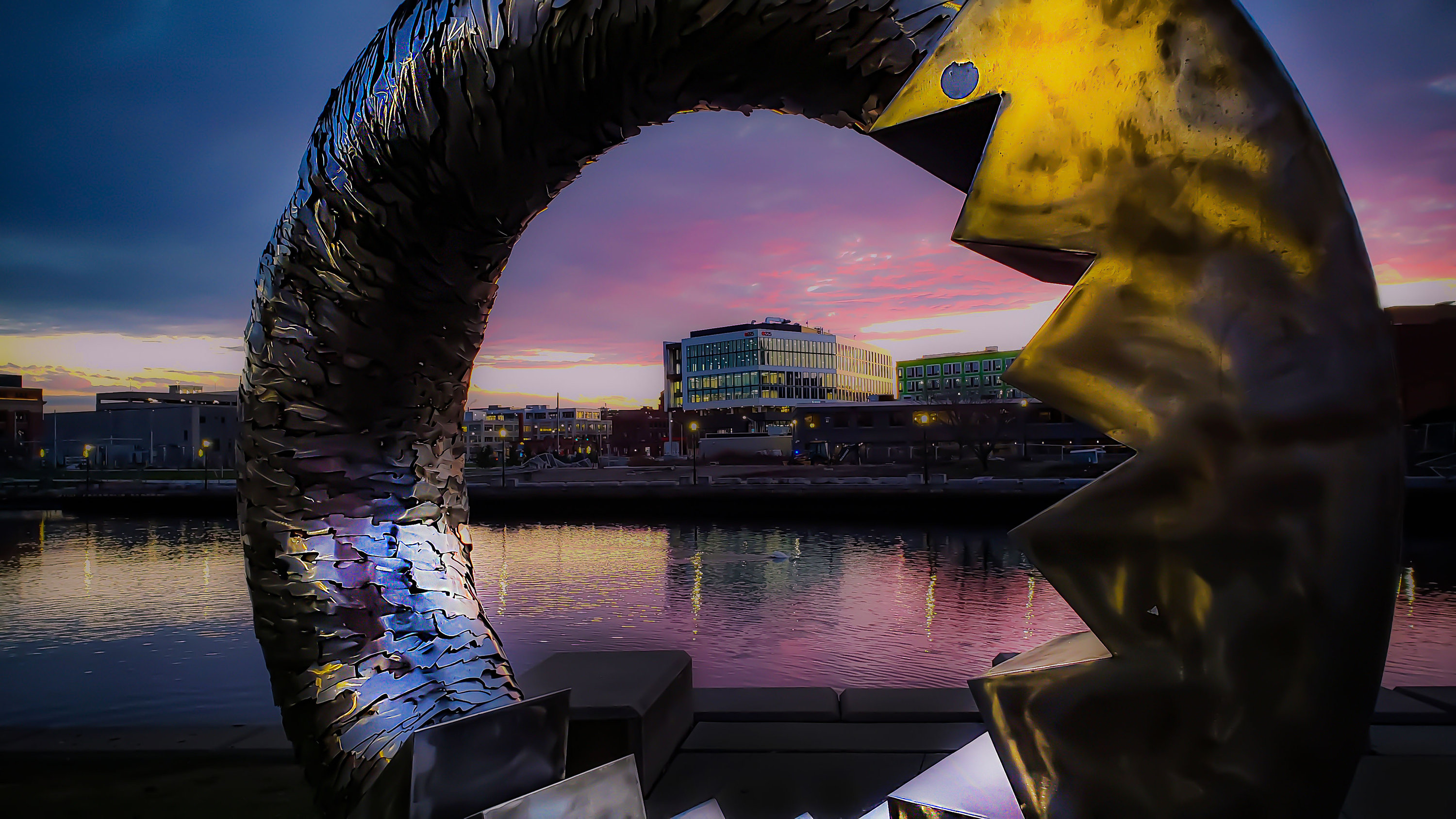 WHEEL LIFE ON THE RIVER - Michael M Luzzi