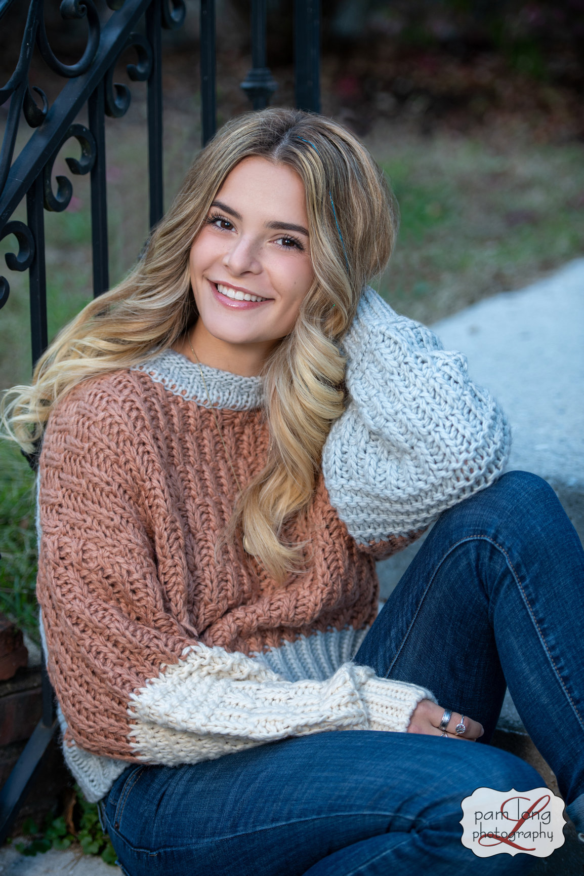 Claudia's Senior Portraits - Pam Long Photography