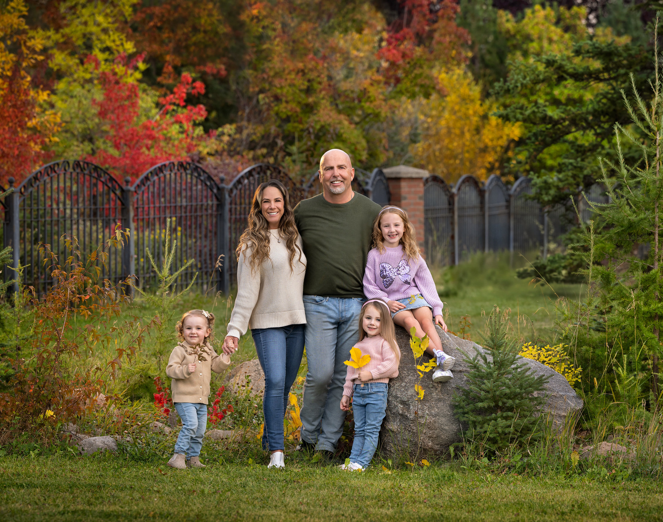 2025 Family Portrait Session with 14 inch Canvas - Robert Bray Portrait ...
