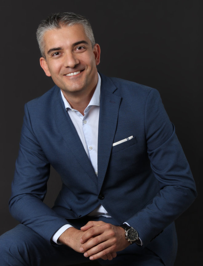 Schedule Your Photo Shoot with Lux Magica Photography: Book Now