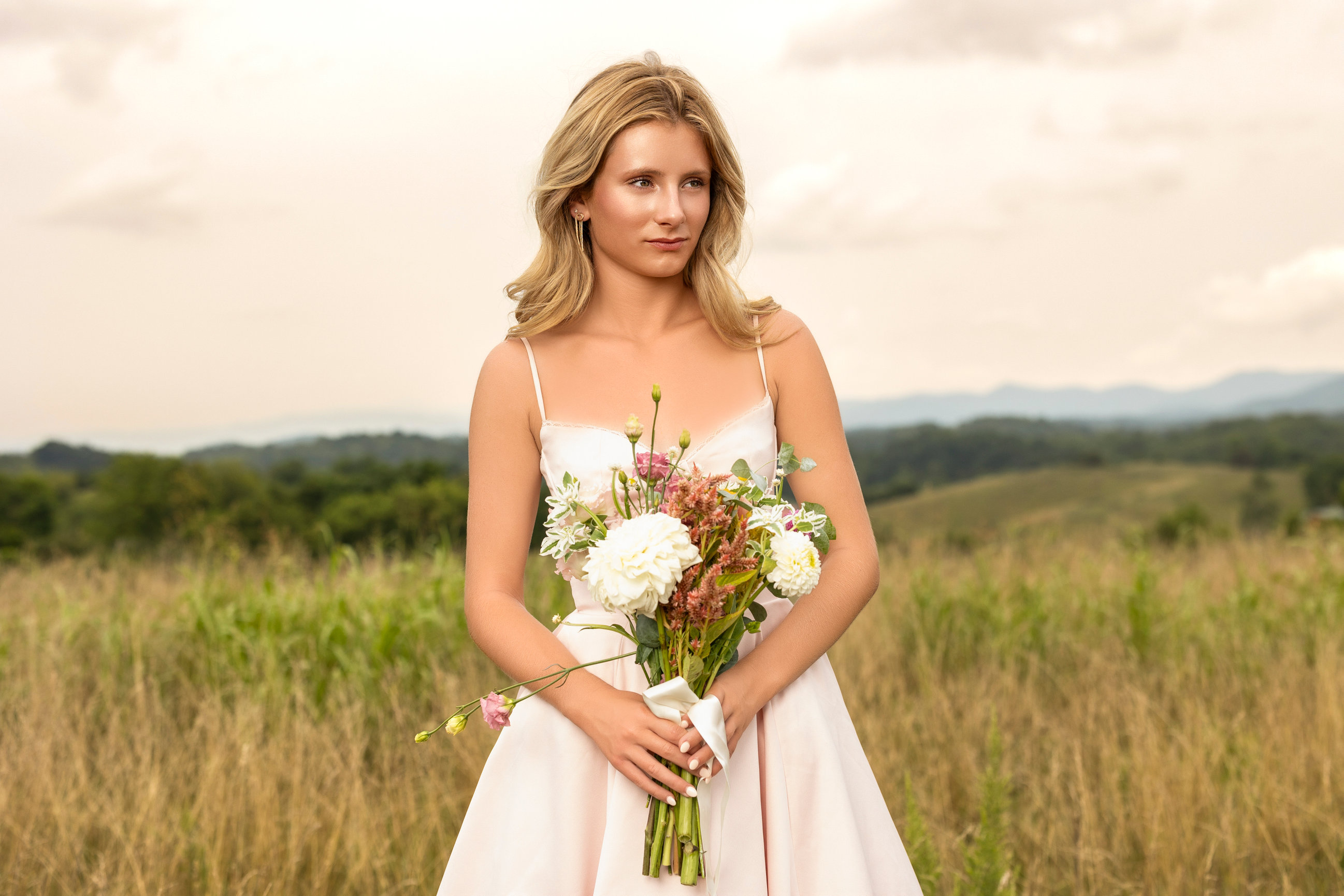 How to Choose the Perfect Photographer for Your Senior Portraits ...