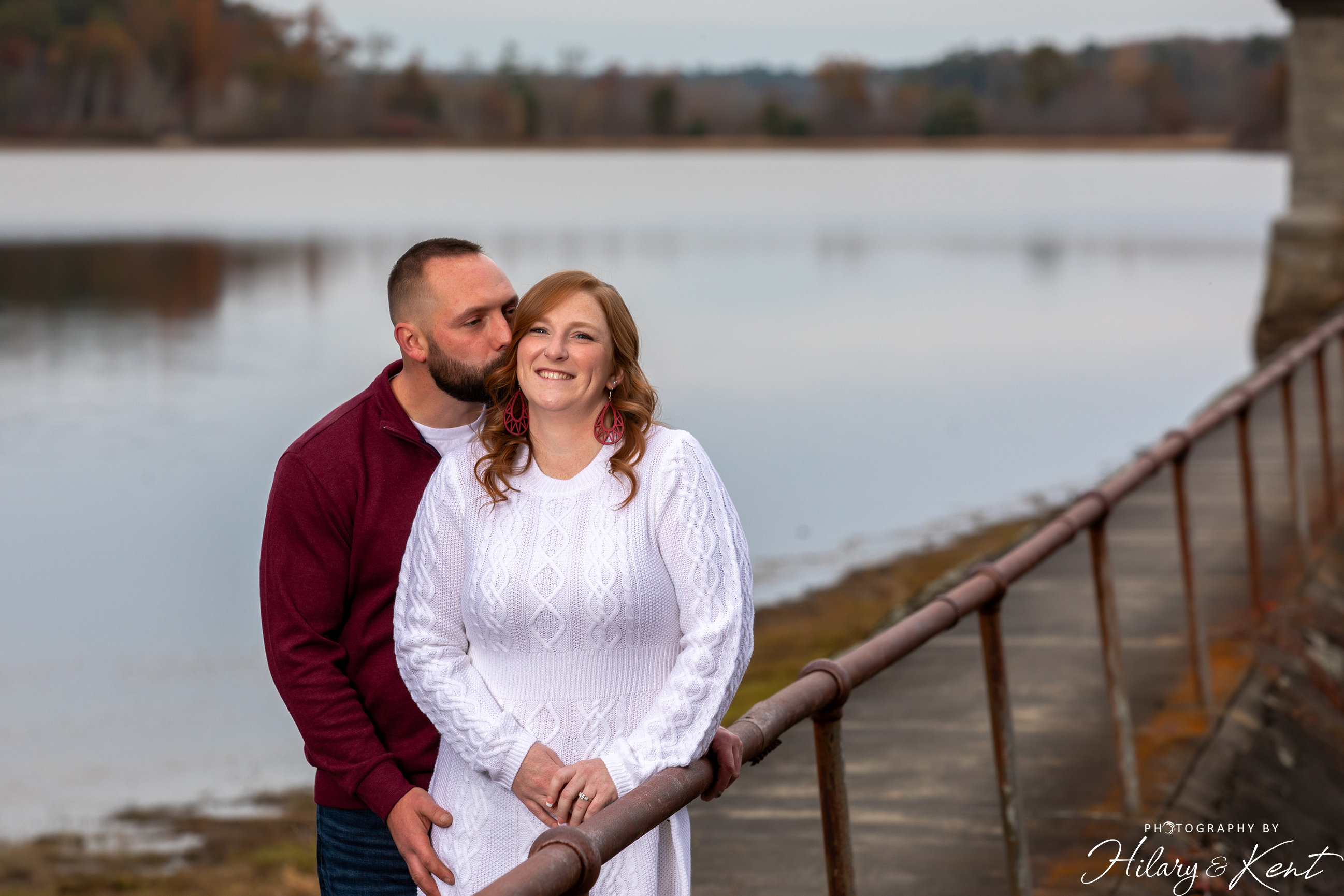 CHELSEY & SHAWN'S FALL ENGAGEMENT PORTRAITS - Photography by Hilary and ...
