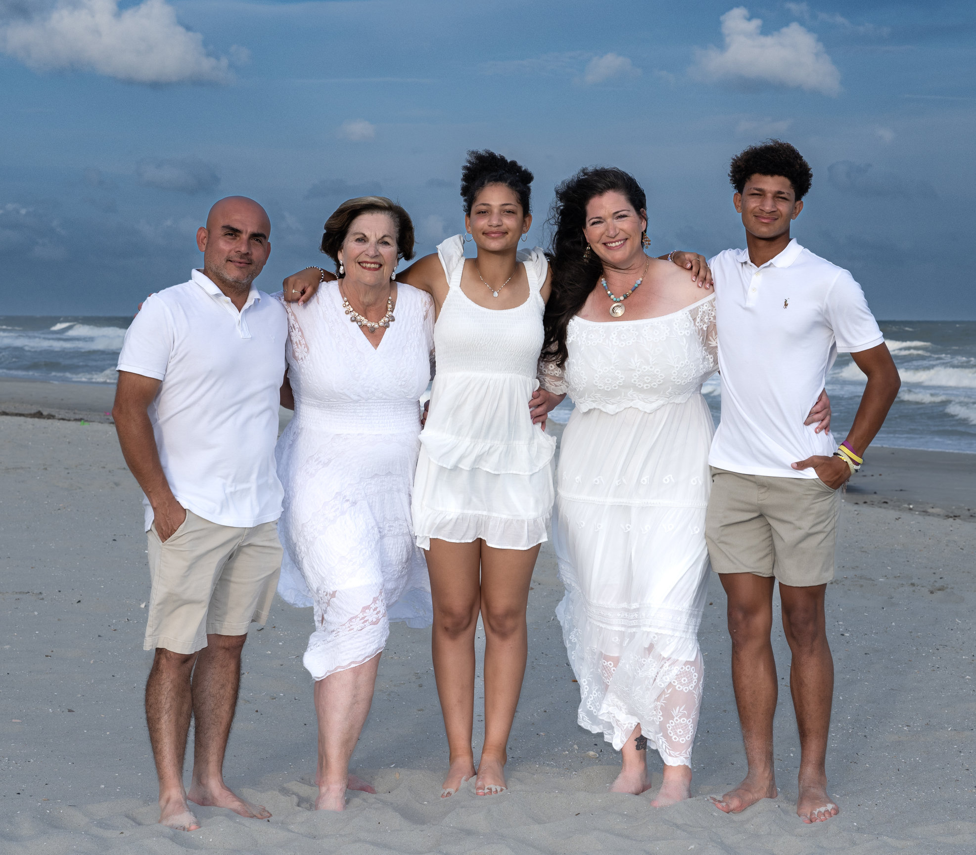 Family Pictures - Sims Lake Park - Raul Medina Photography