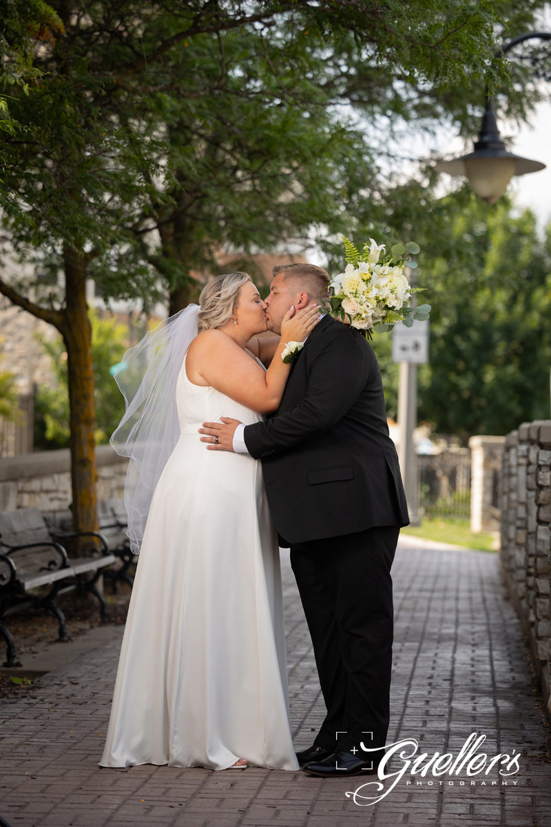 David and Elizabeth's Fabulous Wedding - Ryan Gueller