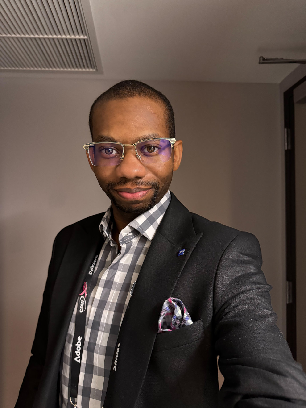 ZEISS - Professor Hines - ZEISS Ambassador, Adobe & Sony Partner