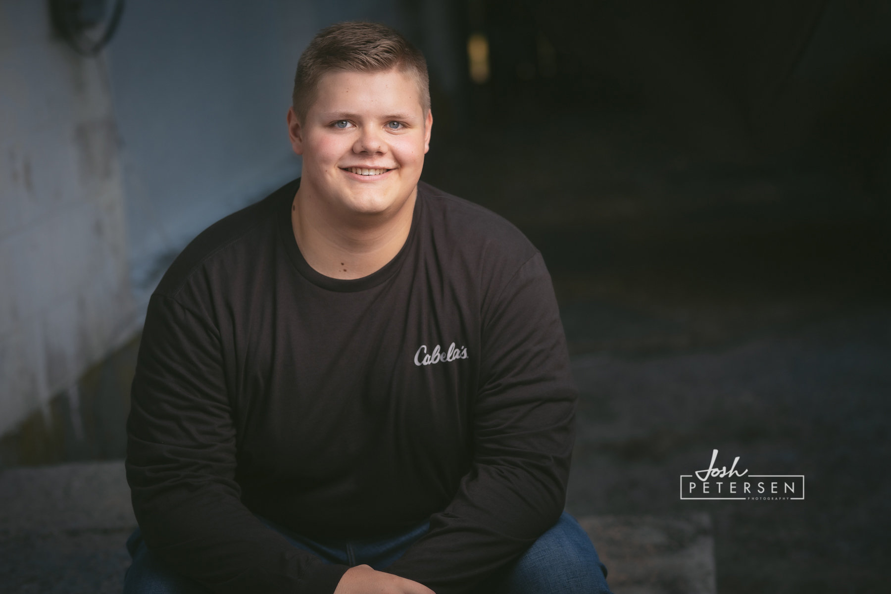 Logan - High School Senior Portrait - Josh Petersen Photography