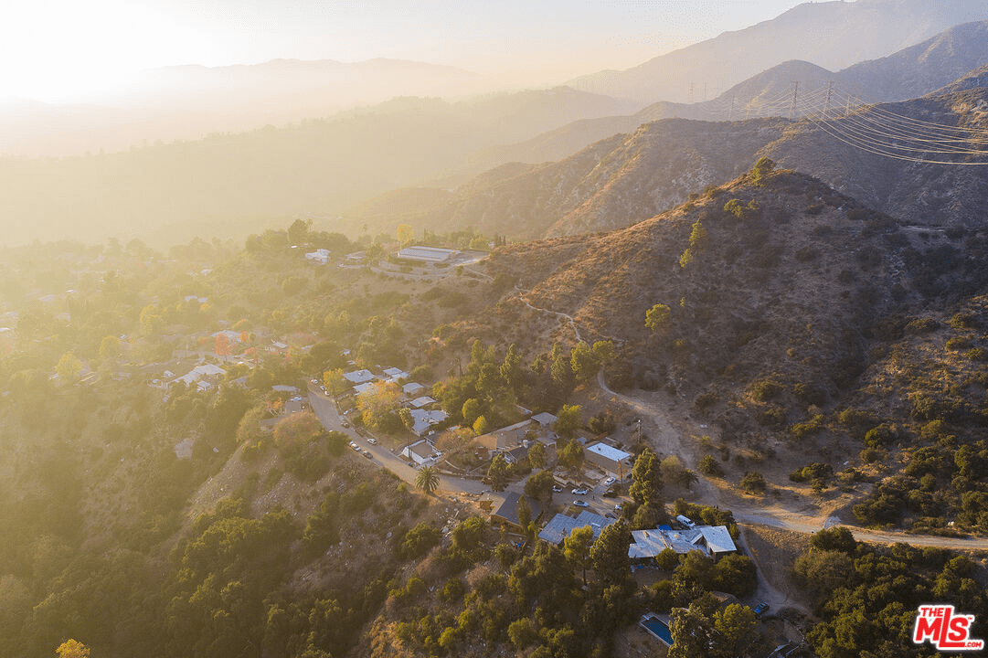 Rising Hill - HouseWishery