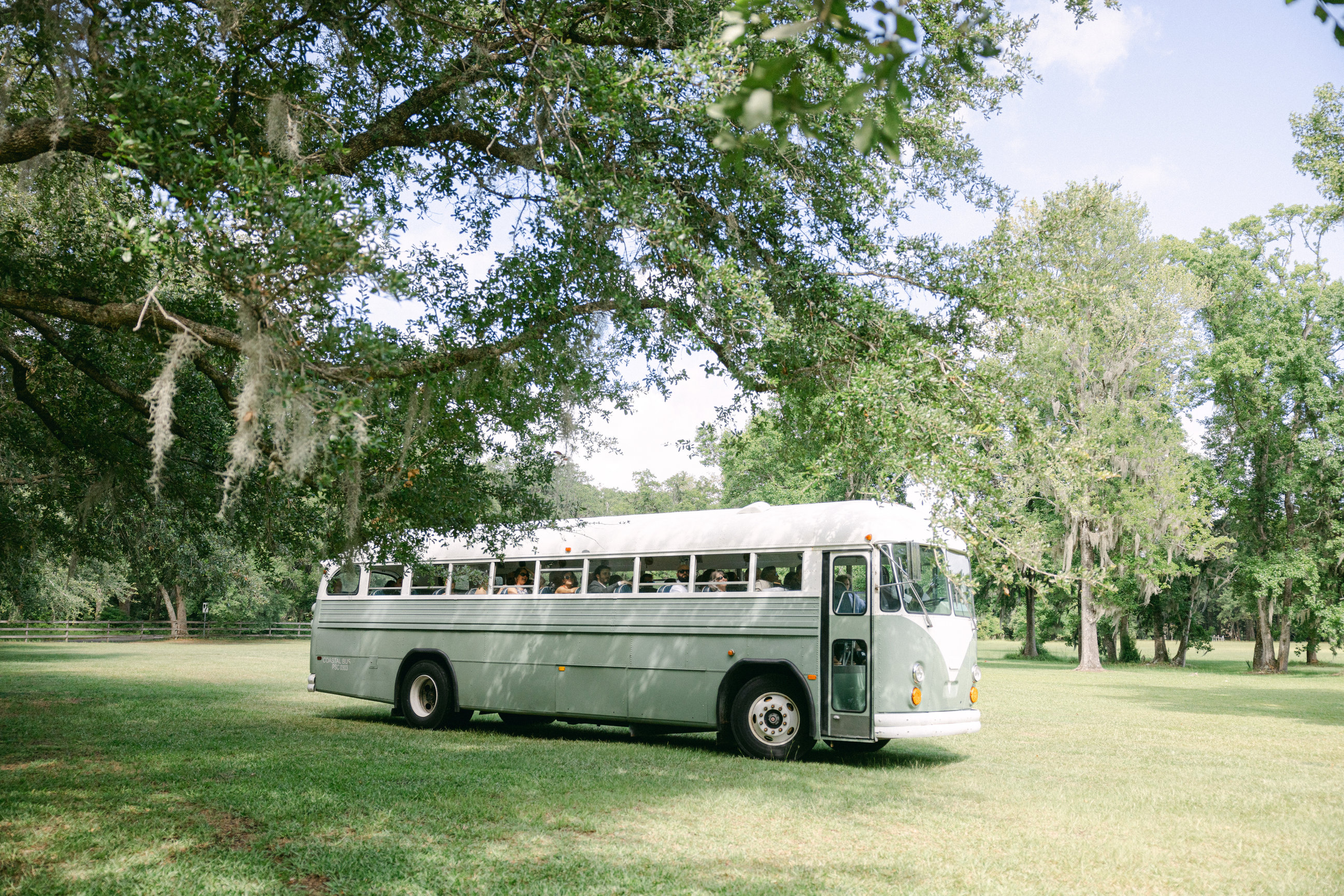 Old Wide Awake Summer Wedding - Ava Moore Photography