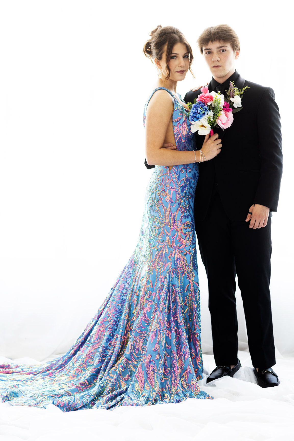 A Guide to Finding the Perfect Prom Dress: Color, Hairstyle, and ...