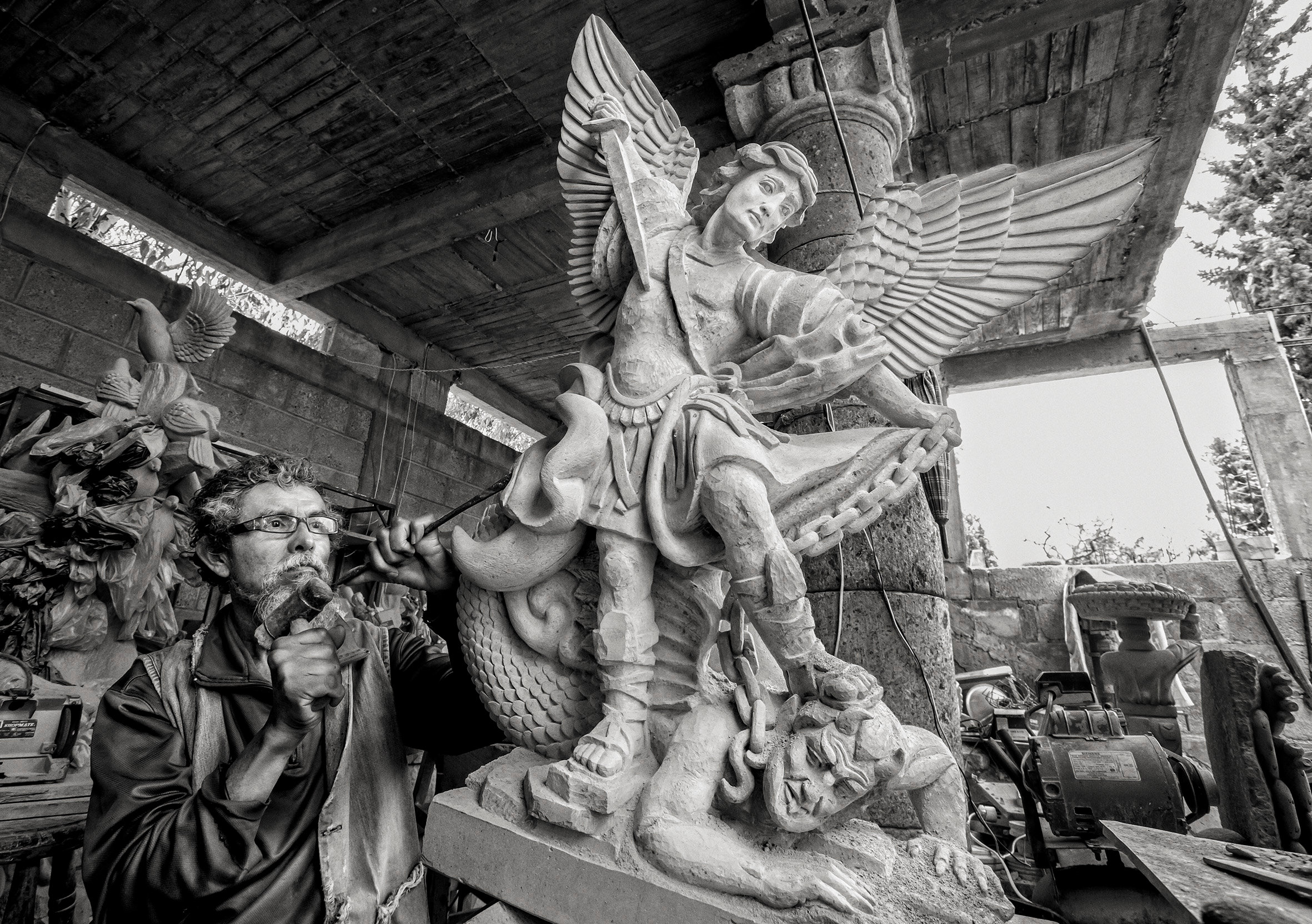 Stone Carvers of Escolasticas - Walter Hodges