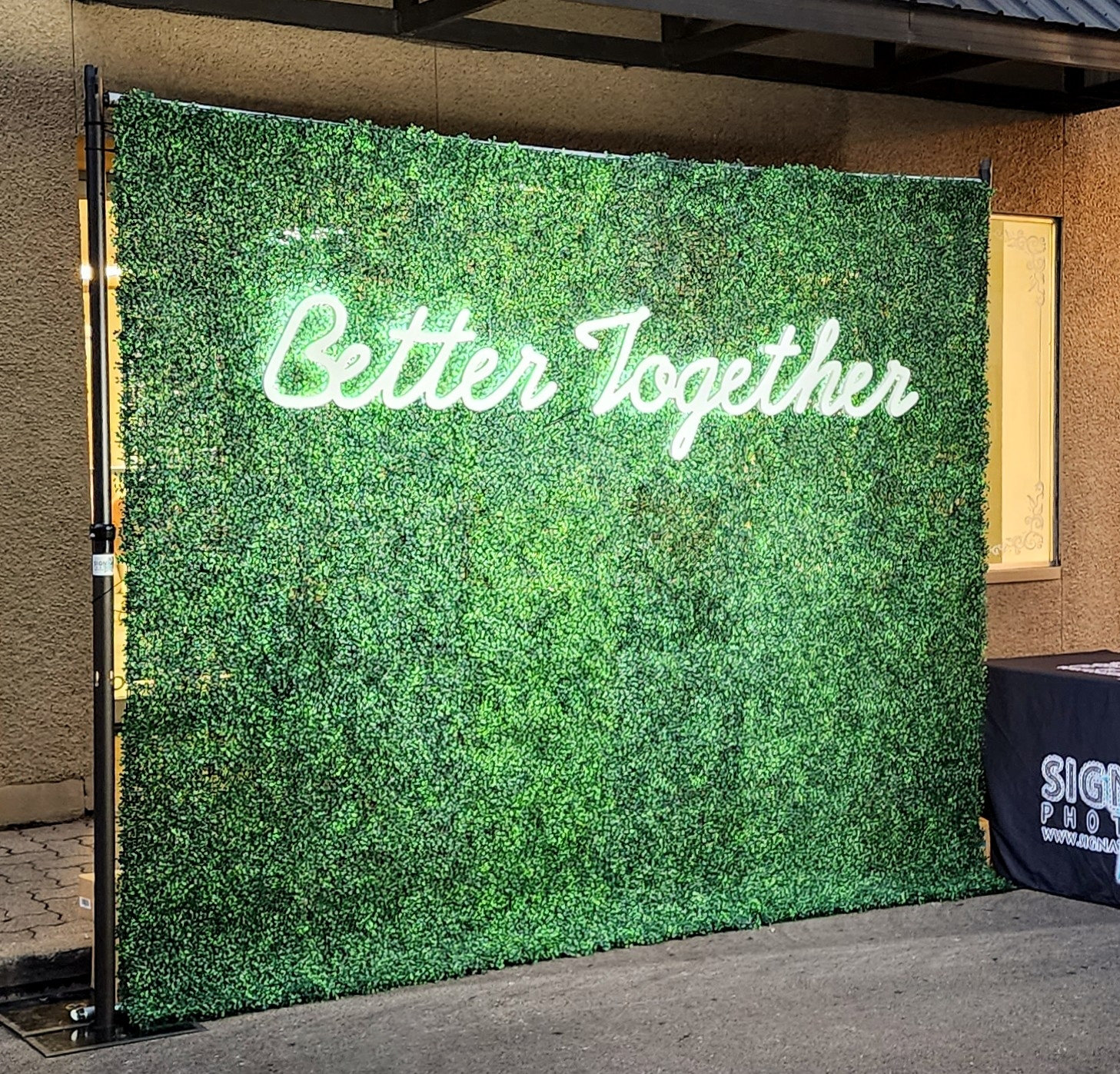 SIGNATURE PLUS UPGRADE OPTIONS - Signature Photo Booth Rentals ...