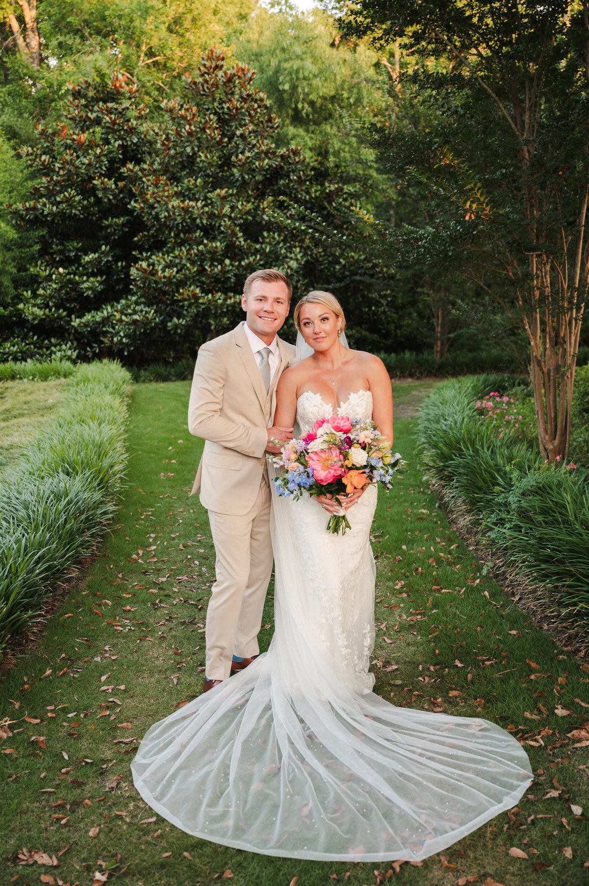 Sycamore Bend- Rachel & Scott - Eco Chic Blossoms