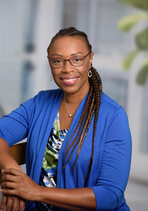 4 Simple Tips for looking GREAT in a Headshot - Amy Stern Photography