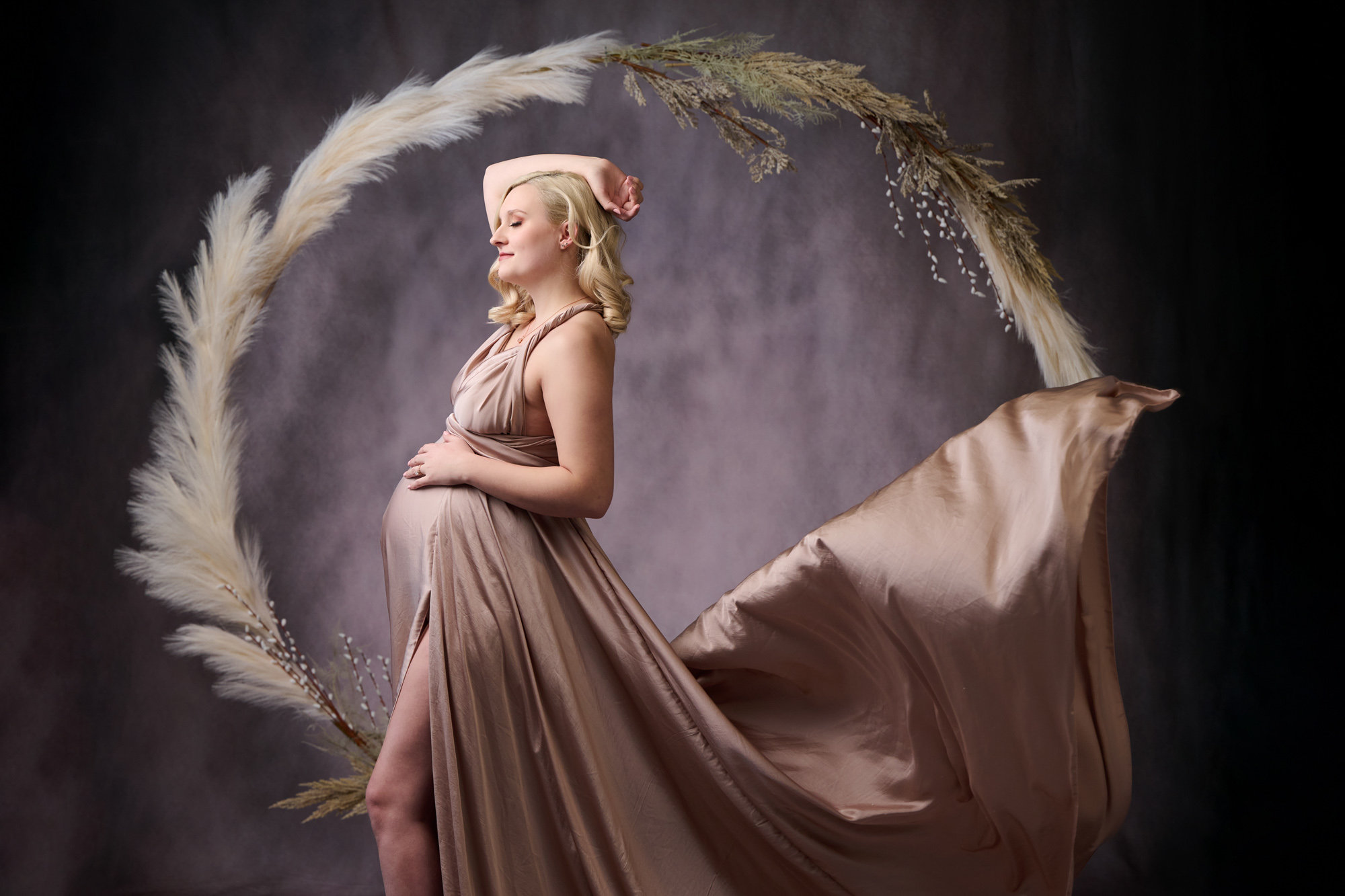 Maternity and Newborn Photography Package - Infant Photographer Near Me