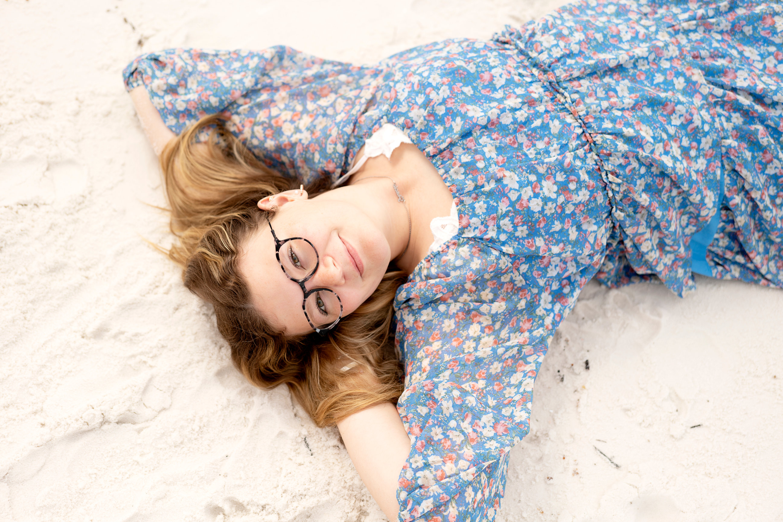 Senior Portraits on the beach - Jamie Rich Photography