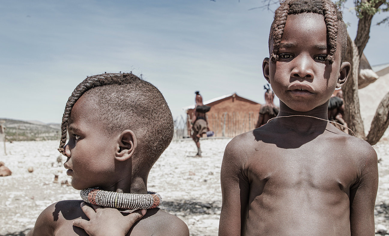 Tribes of Namibia/ - Official Website / Artist Photographer Arno Elias