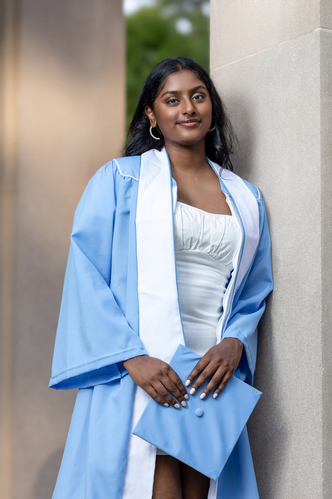 Graduation photo session in the UNC, Chapell Hill - Light Breeze ...