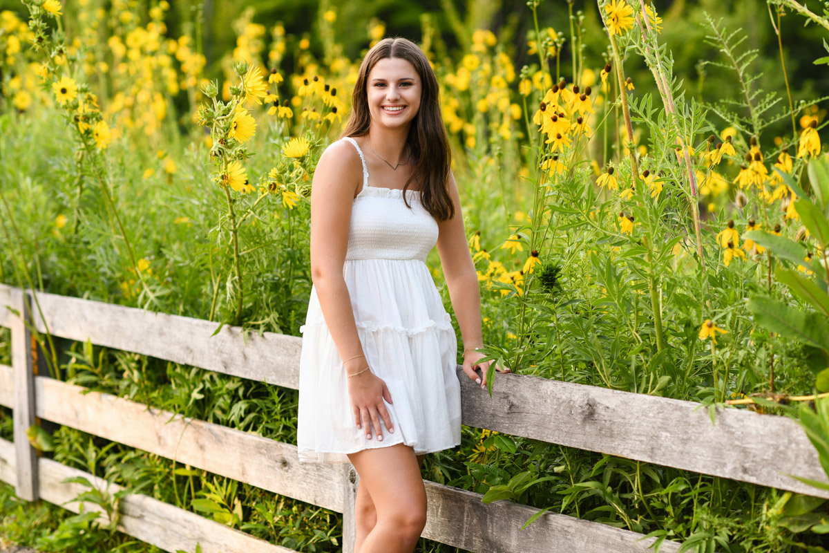 Classic Senior Girl Session with Lydia